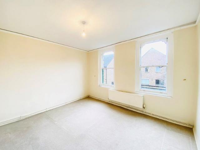 Mission House, E1W
