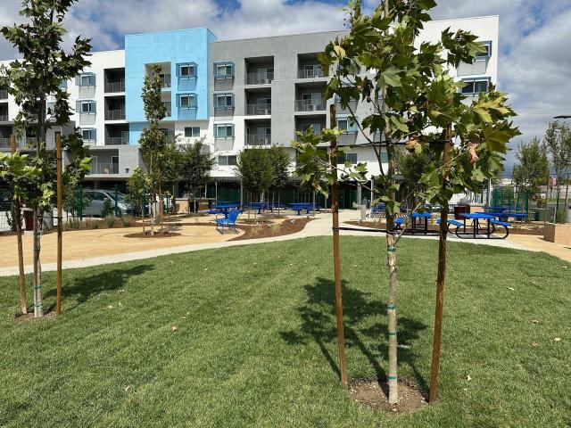 Mission Palms 1 Bedroom Apartment for Rent at 1001 W Mission Blvd, Ontario, CA 91762