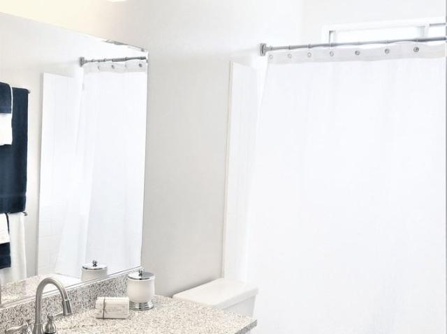 Mission Plaza Apartment Homes 2 Bedroom Apartment for Rent at 1731 Mitchell Ave, Tustin, CA 92780 Tustin