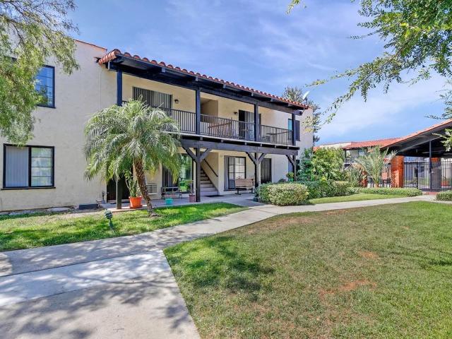 Mission Plaza Apartment Homes 2 Bedroom Apartment for Rent at 1731 Mitchell Ave, Tustin, CA 92780 Tustin