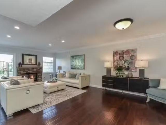 Mission Viejo 4 bedrooms 3bathrooms 24606 Zena Ct