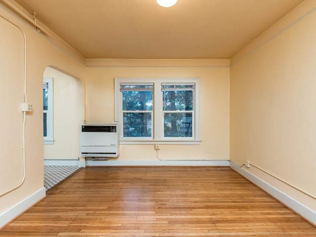 Mississippi Court Studio Apartment for Rent at 2631 N Mississippi Ave, Portland, OR 97227 Eliot