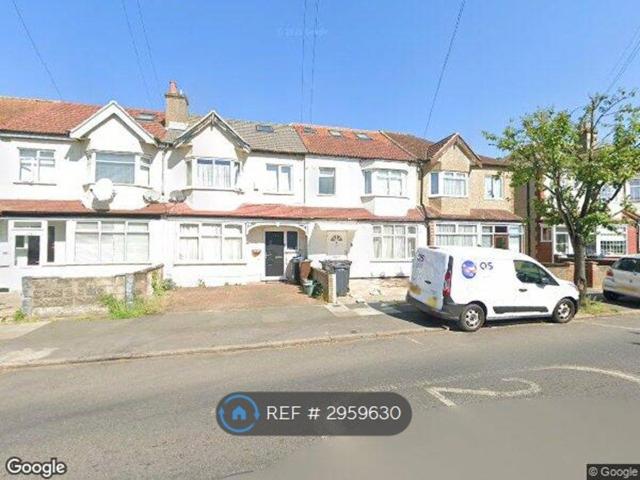 Mitcham, Mitcham CR4, Studio to rent, £1,250 pcm | PrimeLocation
