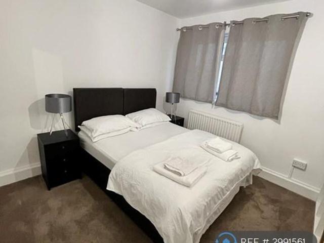 Mitcham House, London, SE5 1 bed flat to rent £1,700 pcm £392 pw