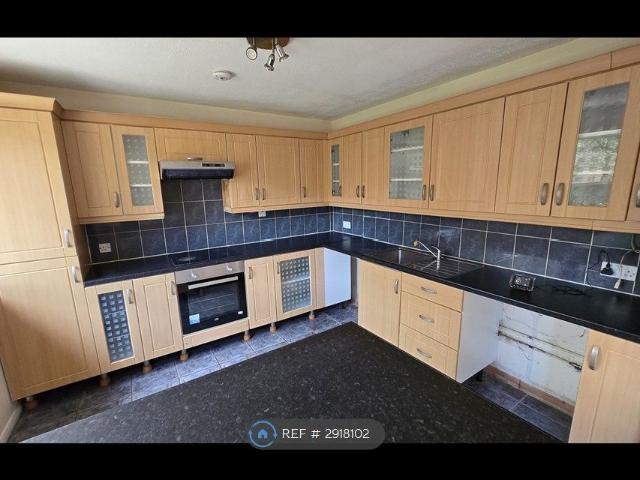 Mitcham Place, Milton Keynes MK13, 4 bed semi detached house to rent, £1,850 pcm | PrimeLocation