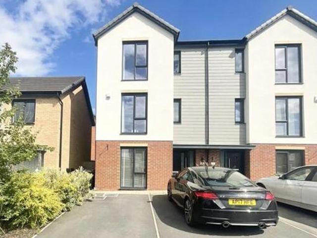 Mitchell Way, Waverley, 3 Bedroom Semi detached