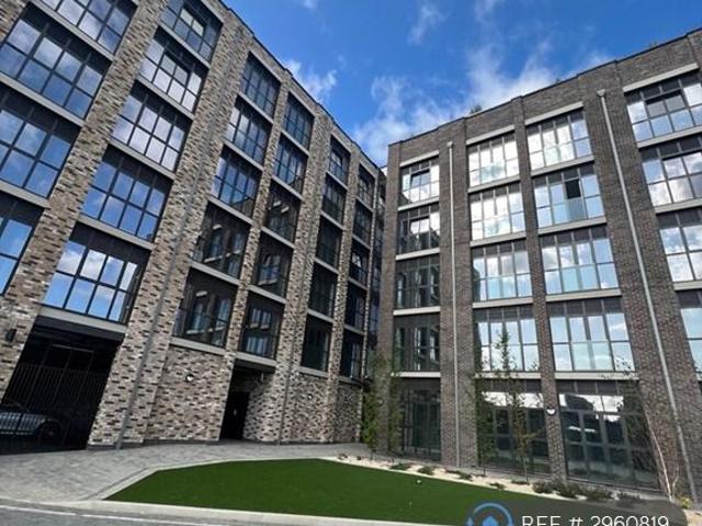 Mitchian Grand Union Building. 2 bed flat to rent £1,290 pcm £298 pw
