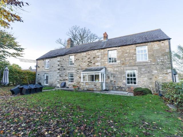 Mitford, Northumberland NE61 4 bed detached house to rent £1,850 pcm £427 pw