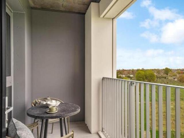 Mitre Bridge, London, 1 Bedroom Apartment