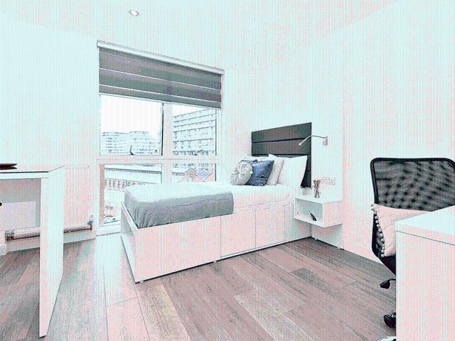 Miura, Nottingham Has an Apartment