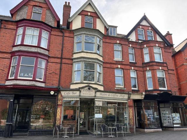 6 bedroom terraced house for sale