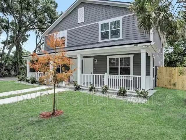 Mixon Town 2134 Clemente Dr