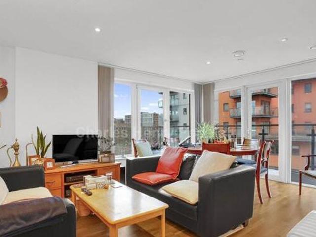 Mizzen Mast House, London, 2 Bedroom Apartment