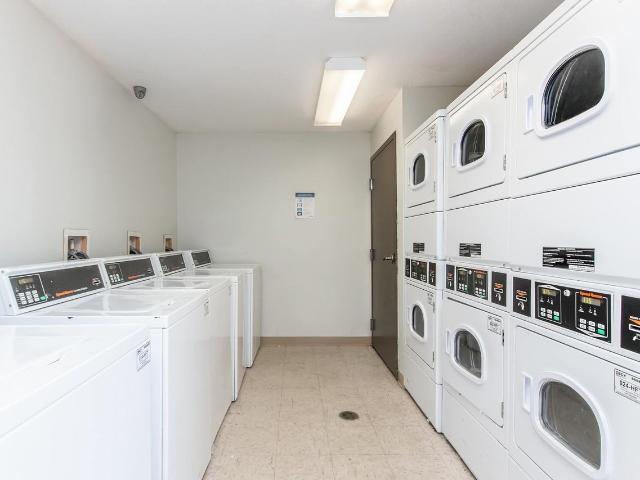 Mizell at Winter Park 1 Bedroom Apartment for Rent at 600 N Semoran Blvd, Winter Park, FL 32792