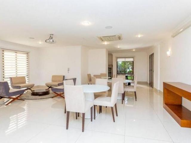MJ 45 Apto theremaxcollection UMKG0