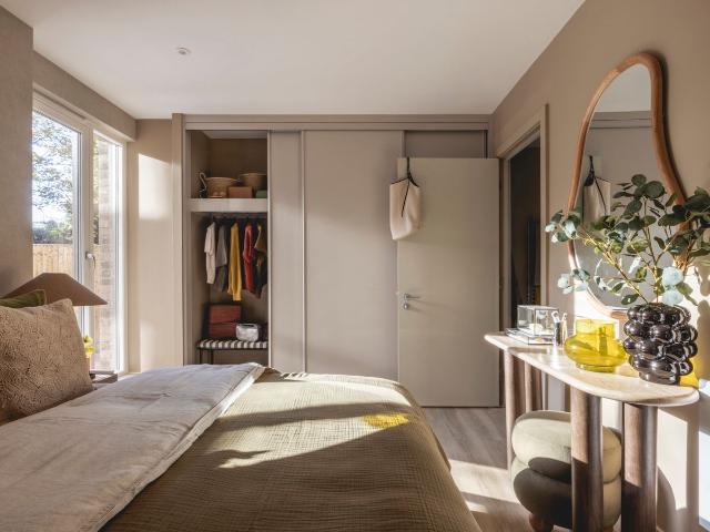 Momento, Staines TW18, 1 bed flat to rent, £1,855 pcm | PrimeLocation