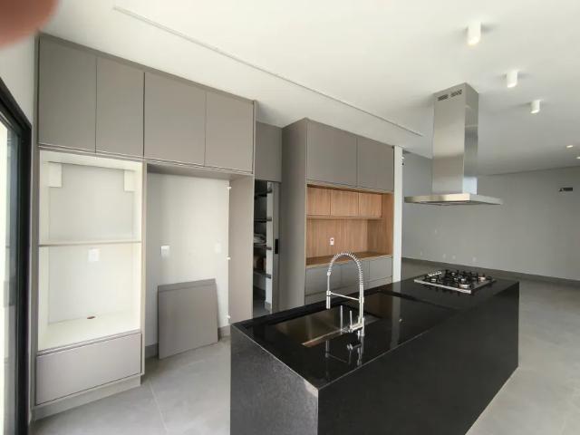 Mont' Alcino Sobrado 260 m² com 3 suítes Valinhos SP