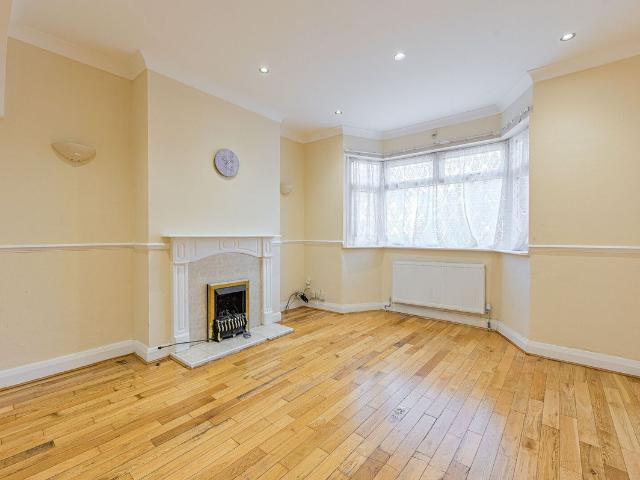 Montcalm Road, Charlton, London SE7, 4 bed property to rent, £3,200 pcm | PrimeLocation