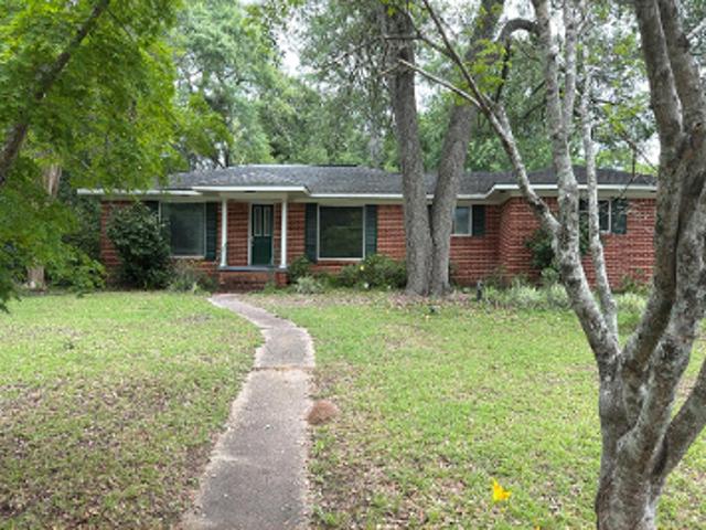 Montclair Cir S