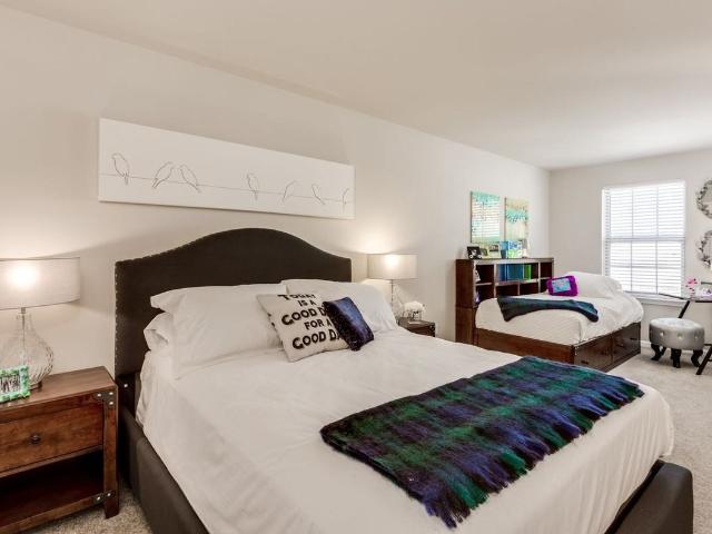 Montclair at Partridge Creek 3 Bedroom Apartment for Rent at 17721 Montage, Mount Clemens, MI 48038 Clinton Township