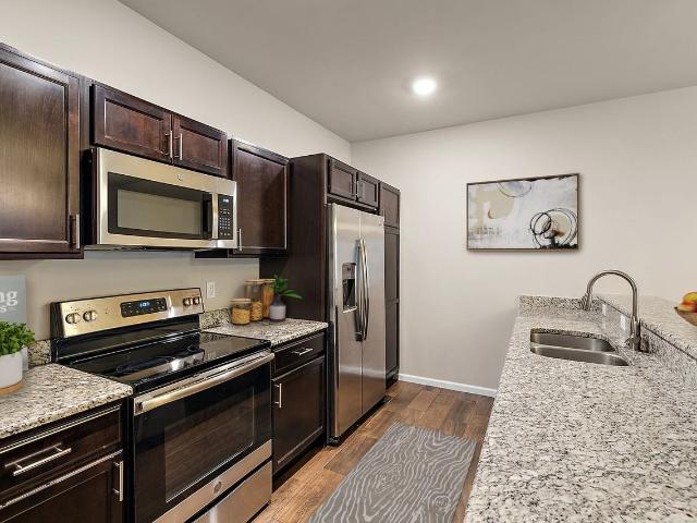 Montclair at Partridge Creek 3 Bedroom Apartment for Rent at 17721 Montage, Mount Clemens, MI 48038 Clinton Township