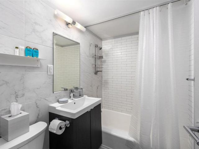 Montclair on the Park 2 Bedroom Apartment for Rent at 18 S Kingshighway Blvd, St. Louis, MO 63108 Central West End