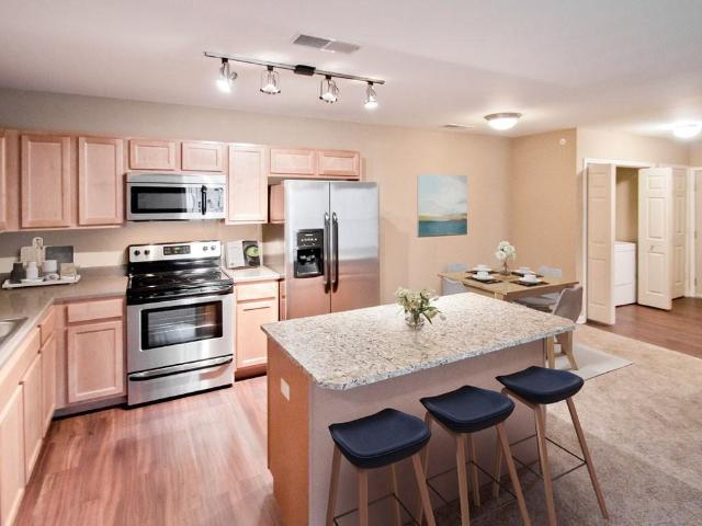 Montclair Village 3 Bedroom Apartment for Rent at 3030 S 127th Ct, Omaha, NE 68144