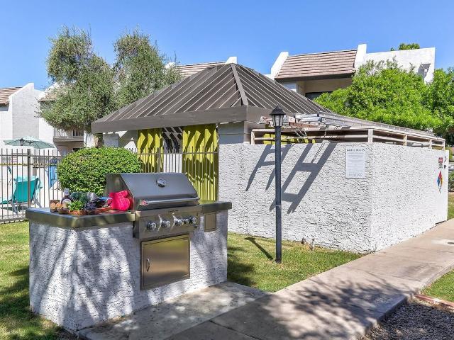 Montana on Butler 2 Bedroom Apartment for Rent at 2122 W Butler Dr, Phoenix, AZ 85021
