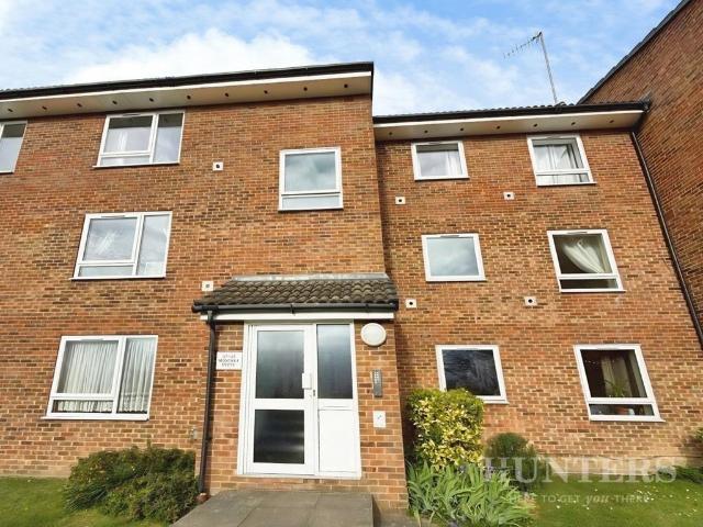 Montana Close, South Croydon, CR2 0AT 2 bed flat to rent £1,600 pcm £369 pw