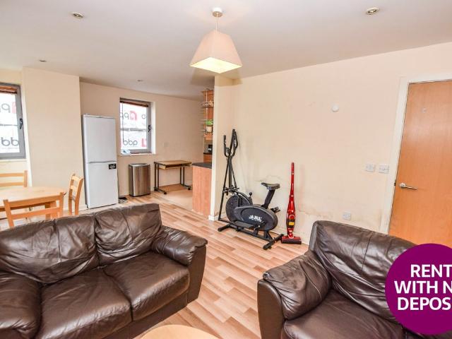Montana House, 136 Princess Street, Southern Gateway, Manchester M1, 2 bed flat to rent, £1,250 pcm | PrimeLocation