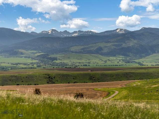 Montana Ranch Trl, Gallatin Gateway, MT 59730