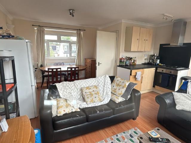 Montana Road, London SW17, London, 3 bed maisonette to rent, £3,150 pcm | PrimeLocation
