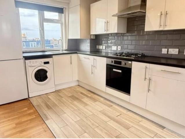 Montana Road, London 1 bed flat to rent £1,750 pcm £404 pw