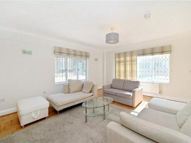 Montagu Court, Montagu Square, Soho W1H, 2 bed flat to rent, £5,200 pcm | PrimeLocation