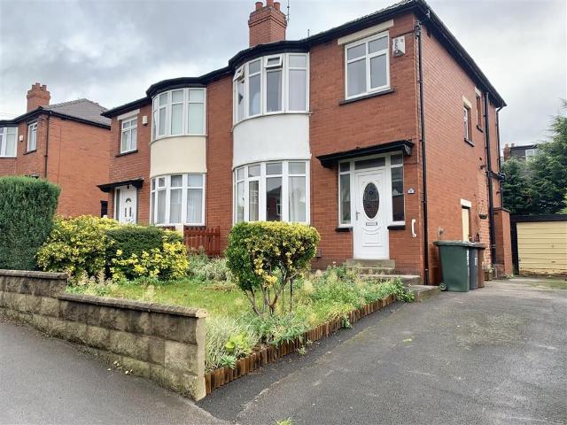 Montagu Gardens, Leeds LS8, 3 bed property to rent, £1,300 pcm | PrimeLocation