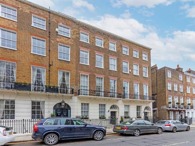 Montagu Place, London W1H 1 bed flat £5,568 pcm £1,285 pw
