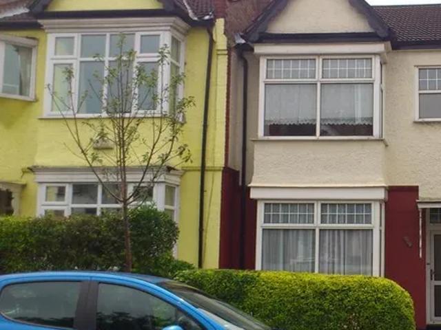 Montagu Road, The Hyde, London, NW4 3ET, United Kingdom | 3 bed townhouse for rent #125052945 | Rentberry