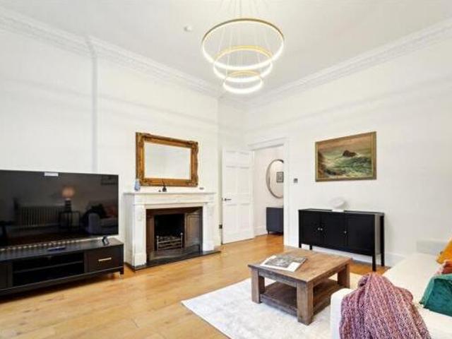 Montagu Square, London, 2 Bedroom Apartment