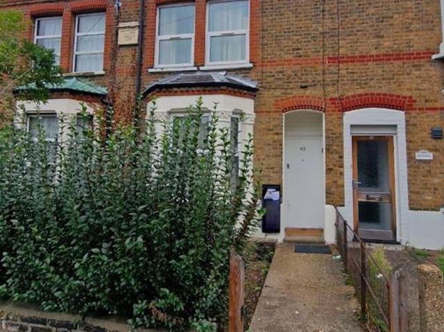 Montague Road, Hounslow TW3, 4 bed semi detached house to rent, £2,300 pcm | PrimeLocation
