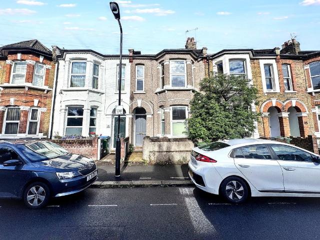 Montague Road, Leytonstone E11, 2 bed flat to rent, £1,800 pcm | PrimeLocation