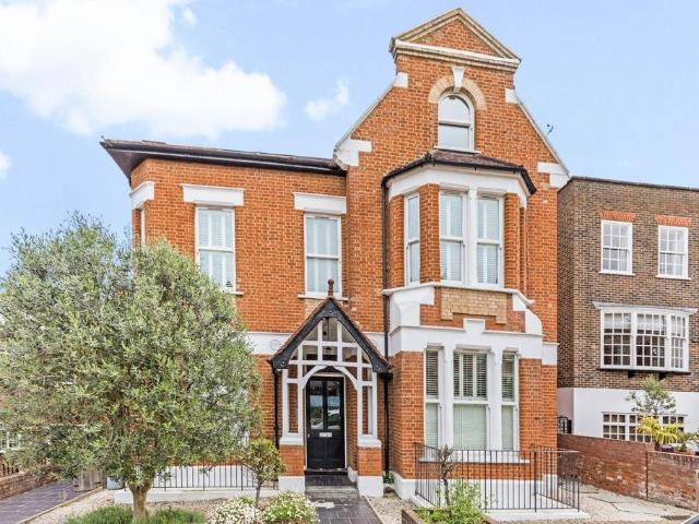 Montague Road, Richmond, TW10 1 bed apartment to rent £3,000 pcm £692 pw