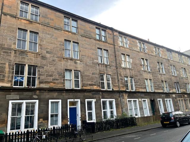 Montague Street, Edinburgh EH8, 3 bed flat to rent, £2,655 pcm | PrimeLocation