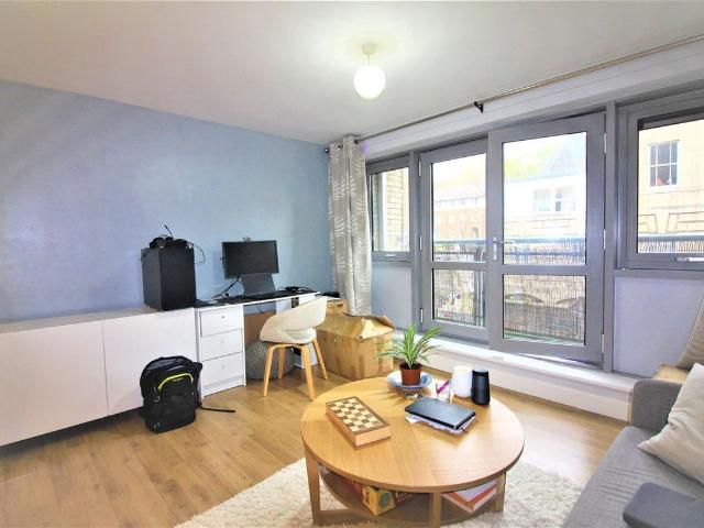 Montague Street, Hamilton Court Montague Street BS2, 1 bed flat to rent, £1,400 pcm | PrimeLocation