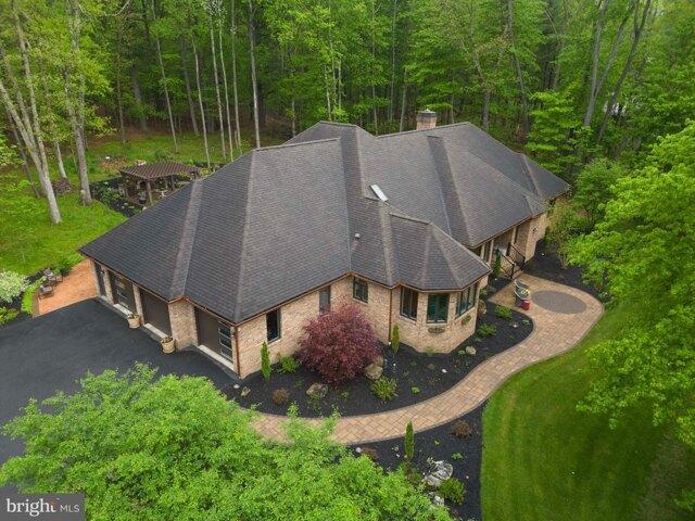 Montauk Cir, Port Matilda, Home For Sale