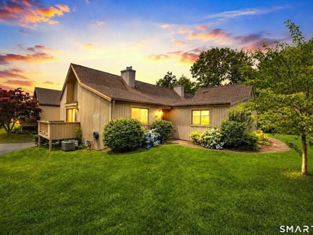 Montauk Ln Unit B, Stratford, Condo For Sale