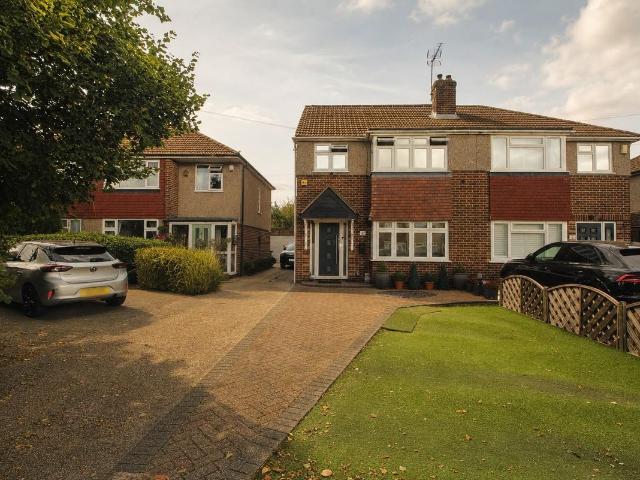 Montayne Road, Cheshunt EN8, 4 bed semi detached house to rent, £2,700 pcm | PrimeLocation