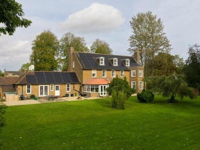 Montgomery House, Montgomery Square, 6 Bedroom Detached