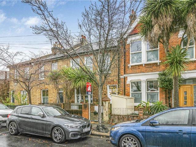 Montgomery Road, London, W4 1 bed apartment to rent £2,000 pcm £462 pw