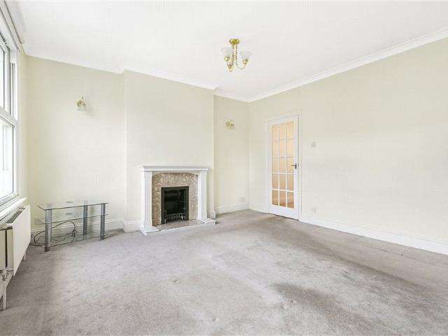 Montgomery Road, London, W4 5LZ