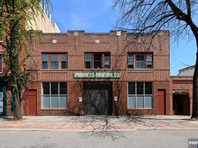 Montgomery St, Jersey City, Home For Sale
